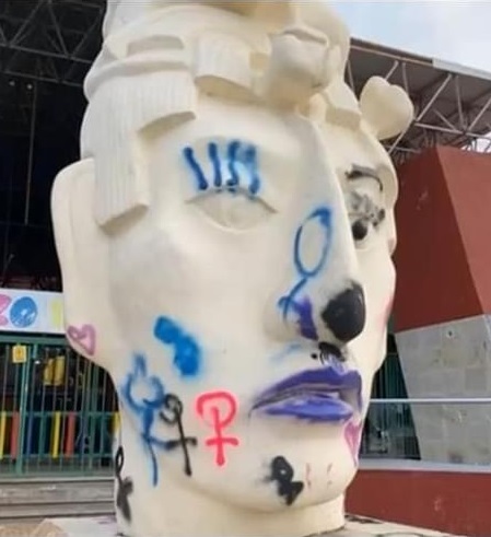 cabeza maya – Agencia de Información